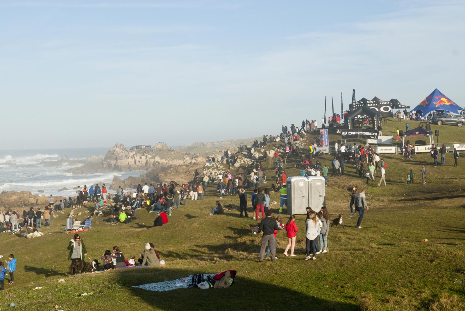 La Vaca Gigante - Competición de surf de olas gigantes en Cantabria